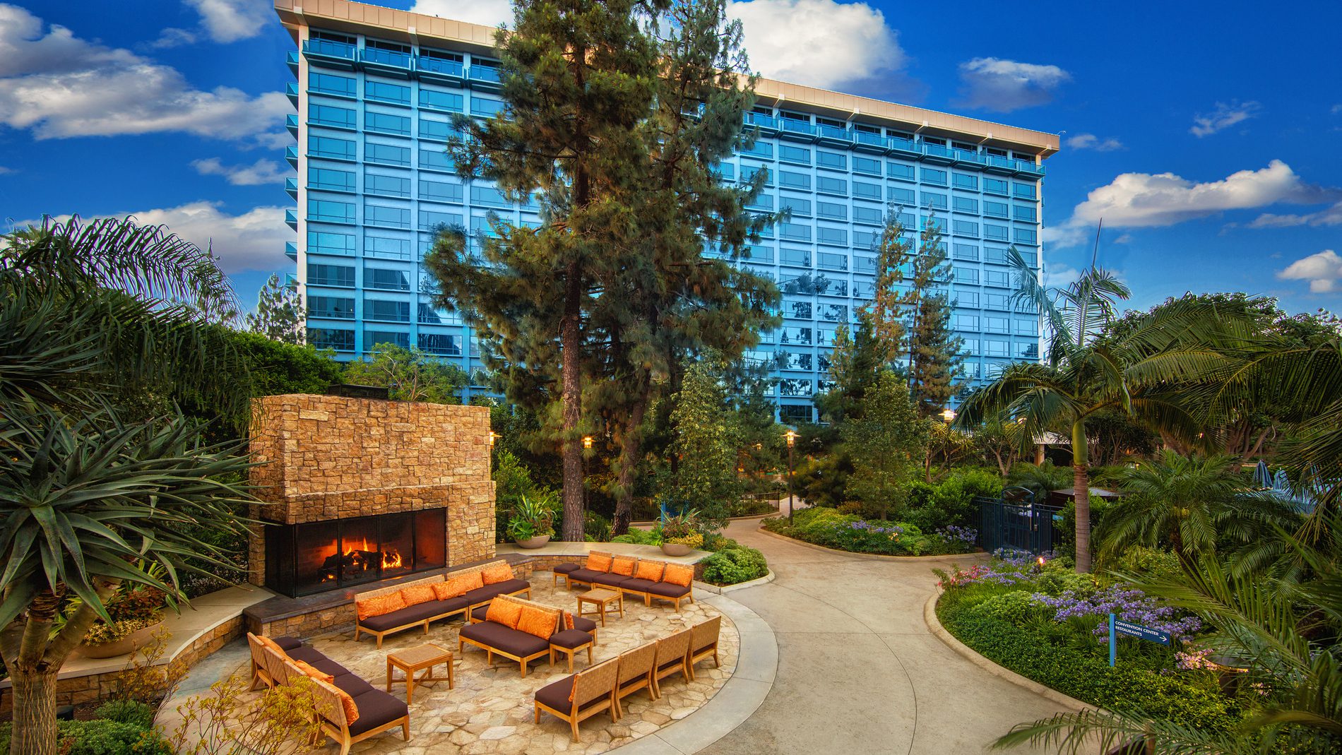 Disneyland Hotel - Crazy Imagination Travel, Inc